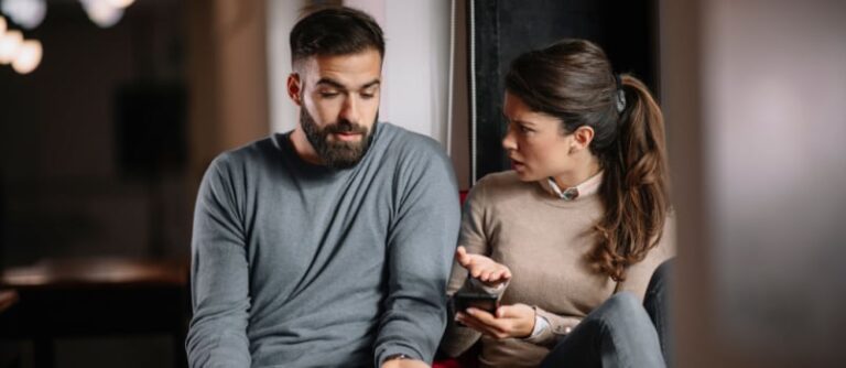17 signes de jalousie chez un homme – Reconnaître quand votre ...